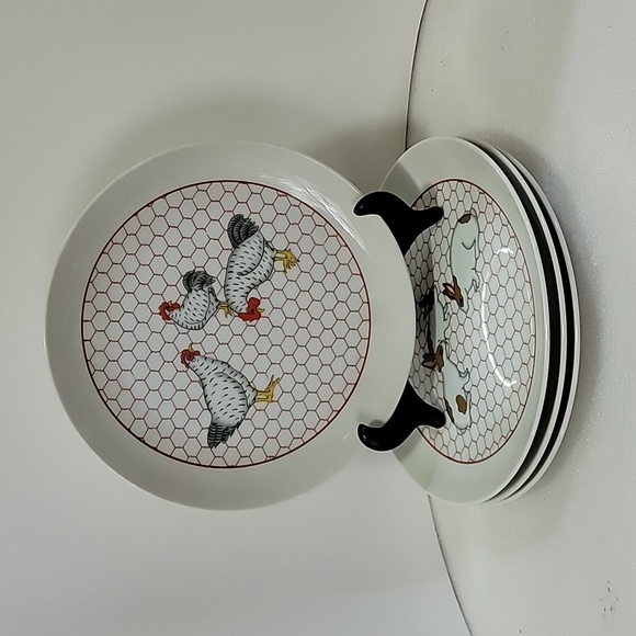 Takahashi | Dining | Vintage Takahashi Set Of Four Plates Farm Animals ...